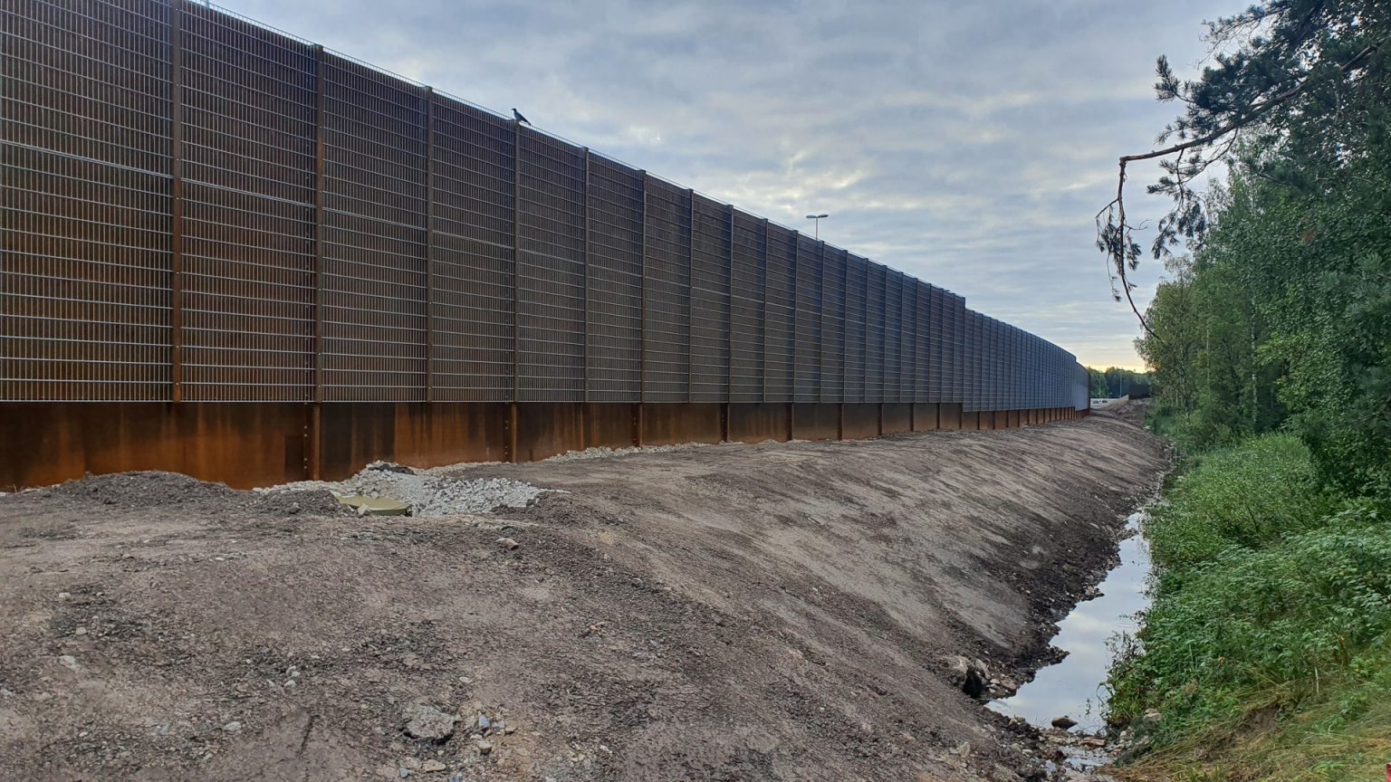 Noise barriers - Urakointiasennus M. Rautio Oy